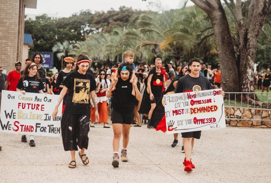 Mililma May wins the NT NAIDOC Award - Youth of the Year - Kincoppal ...