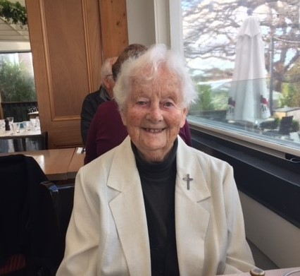 Sister Barbara Crombie celebrates 100th Birthday - Kincoppal-Rose Bay ...